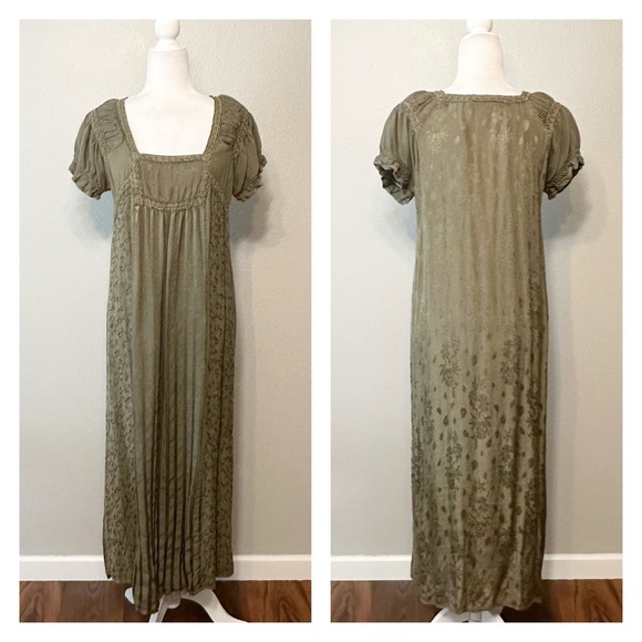 The Pyramid Collection | Dresses | Vintage Green Pleated Empire Ruched ...